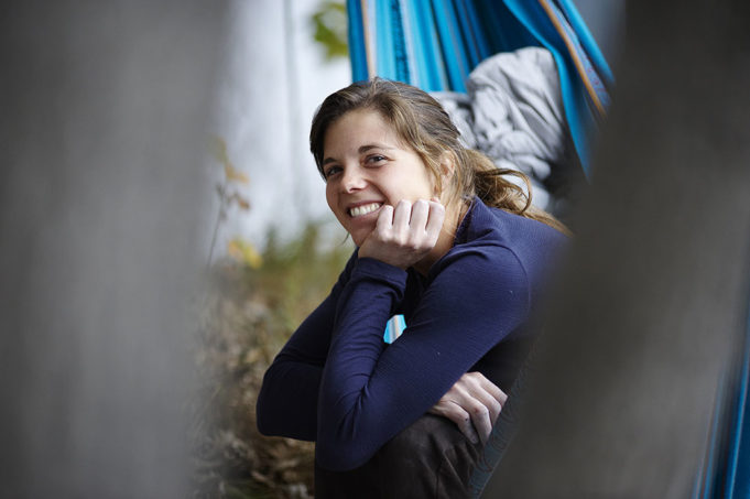 Nina Caprez, tercera ascensión de 'Headless Children' (260m 8b) | WOGU ...
