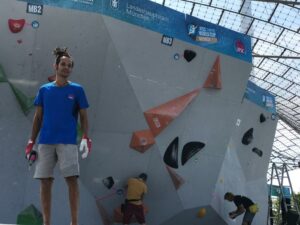 Entrevista con Carlos Catari. Route setting y escalada | WOGU | Cultura ...