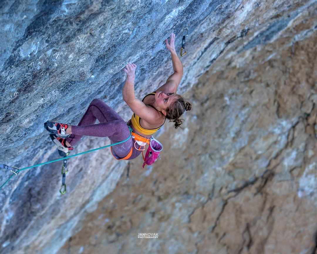 Margo Hayes encadena 'Papichulo' y cierra la trilogía del 9a+ | WOGU ...