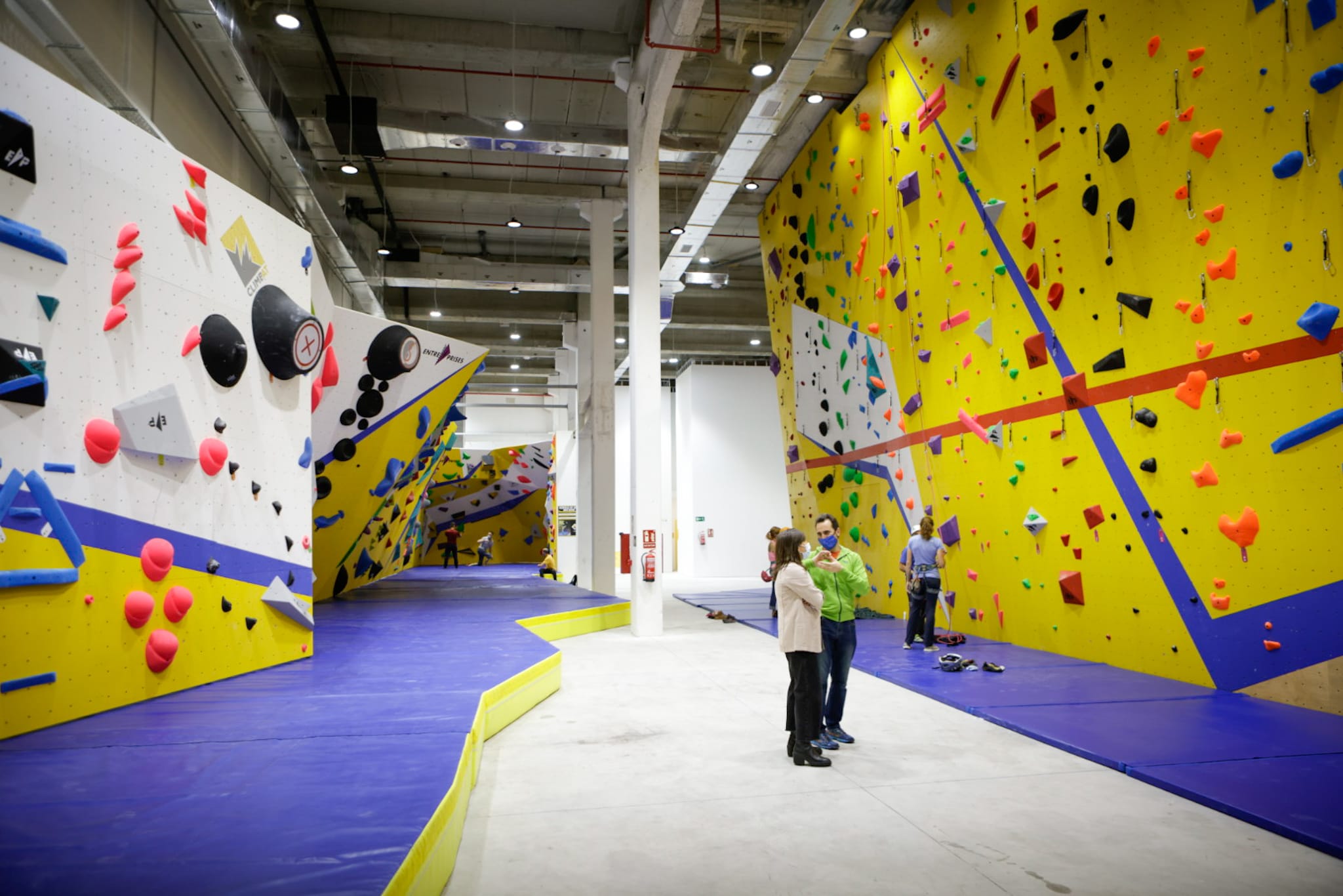 Climbat X-Madrid duplica su superficie inaugurando una nueva sala | WOGU
