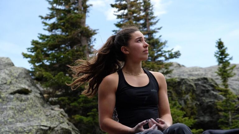 Brooke Raboutou, 8A+ al flash y 8B en el día | WOGÜ