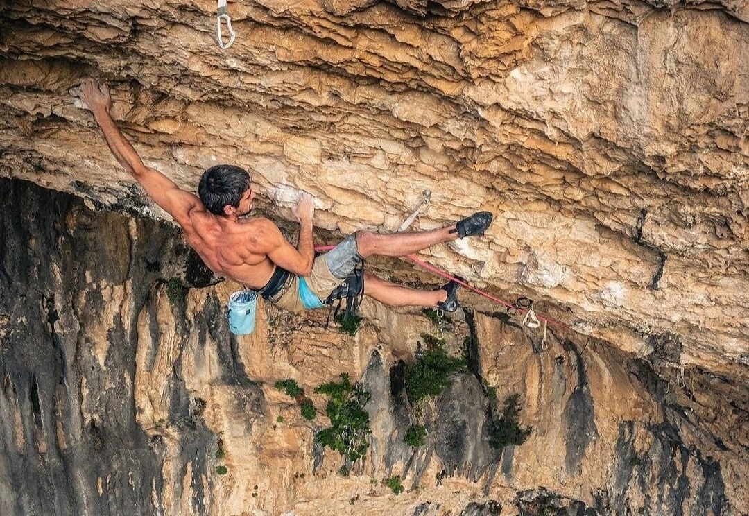 Jonatan Flor abre su temporada en Rodellar encadenando tres novenos | WOGU