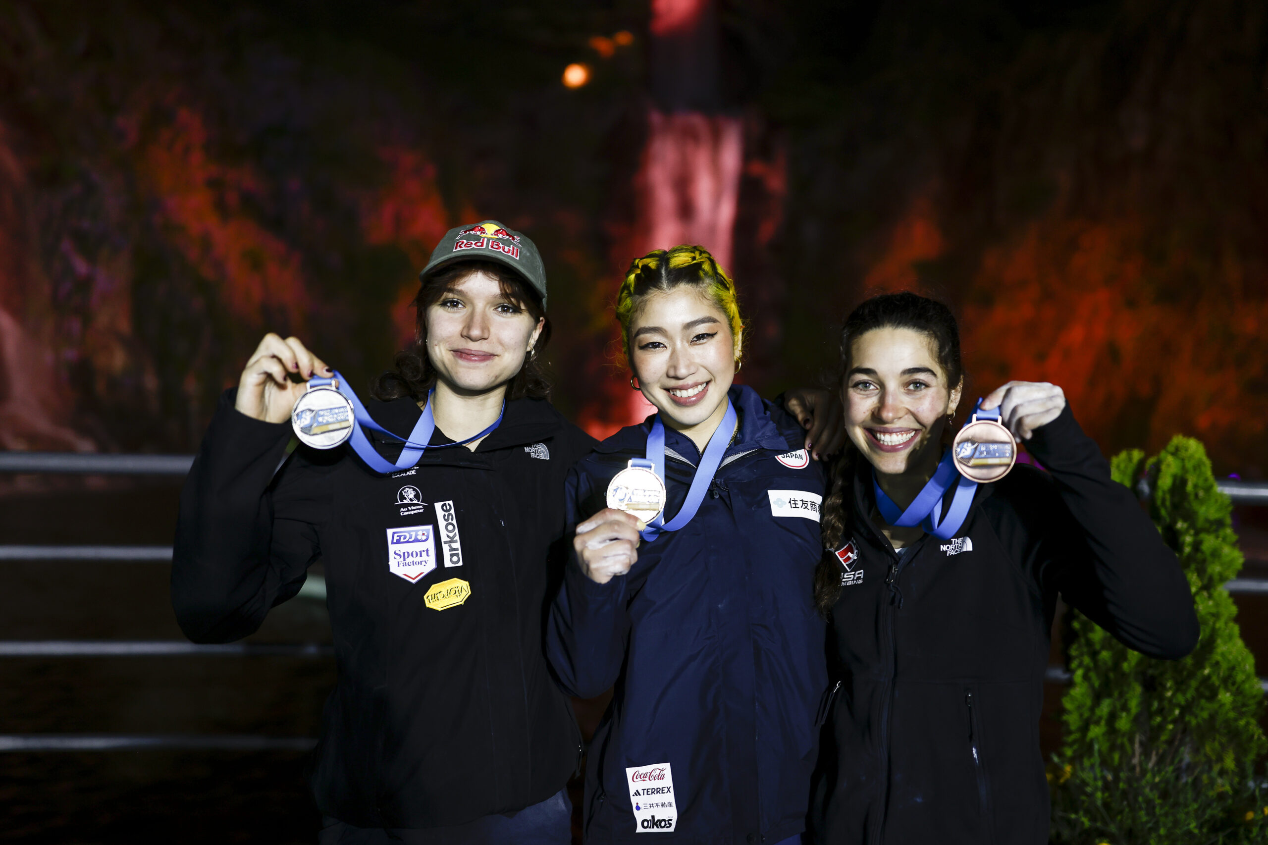 Miho Nonaka vuelve a lo más alto del podio y Mejdi Schalck repite | WOGU